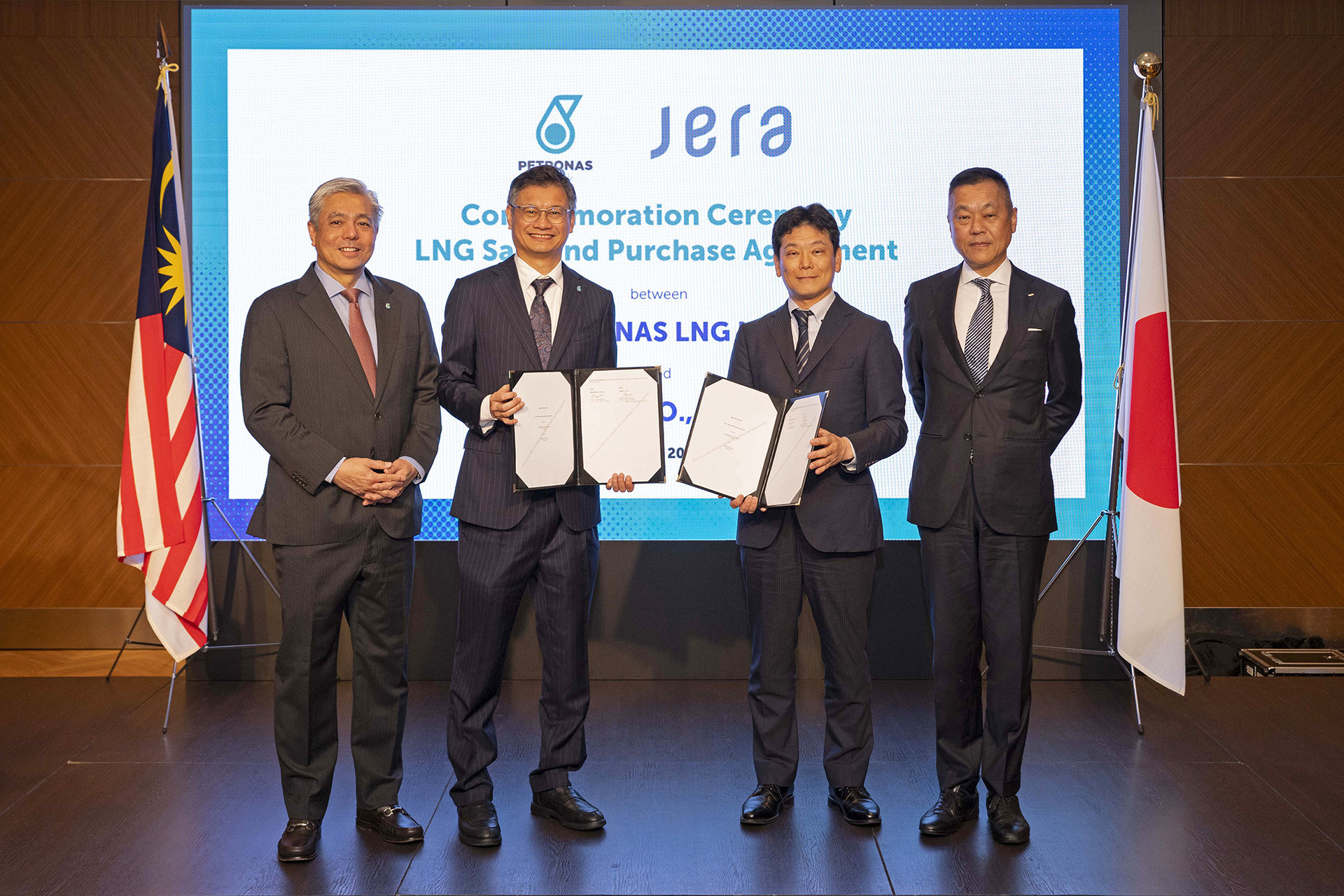 PETRONAS, JERA Sign 20-Year LNG Supply Deal Through 2048
